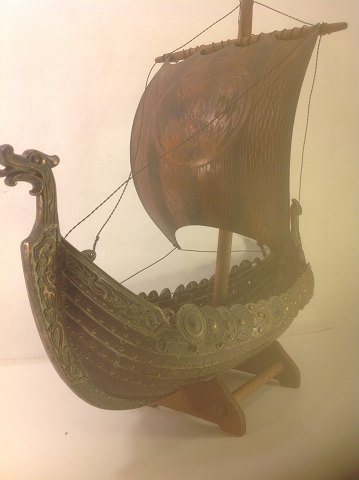 WorldAntique.net - Viking ship of bronze. Mast and stand of wood ...