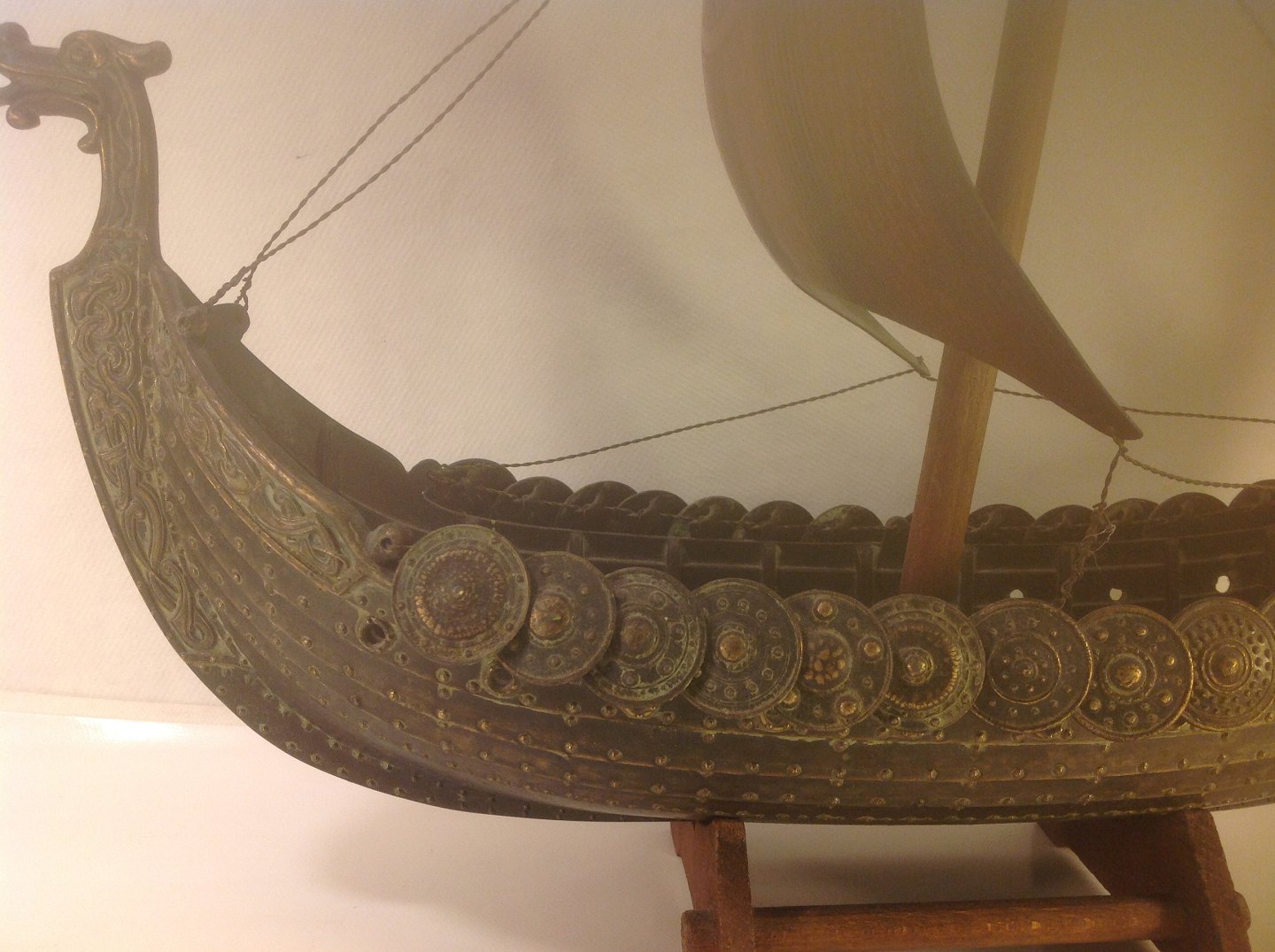 WorldAntique.net - Viking ship of bronze. Mast and stand of wood ...