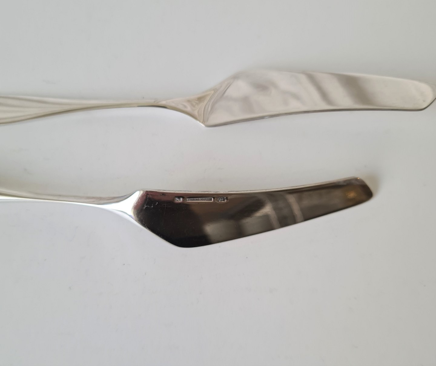 WorldAntique.net - Charlotte - Hans Hansen fish knife in sterling ...